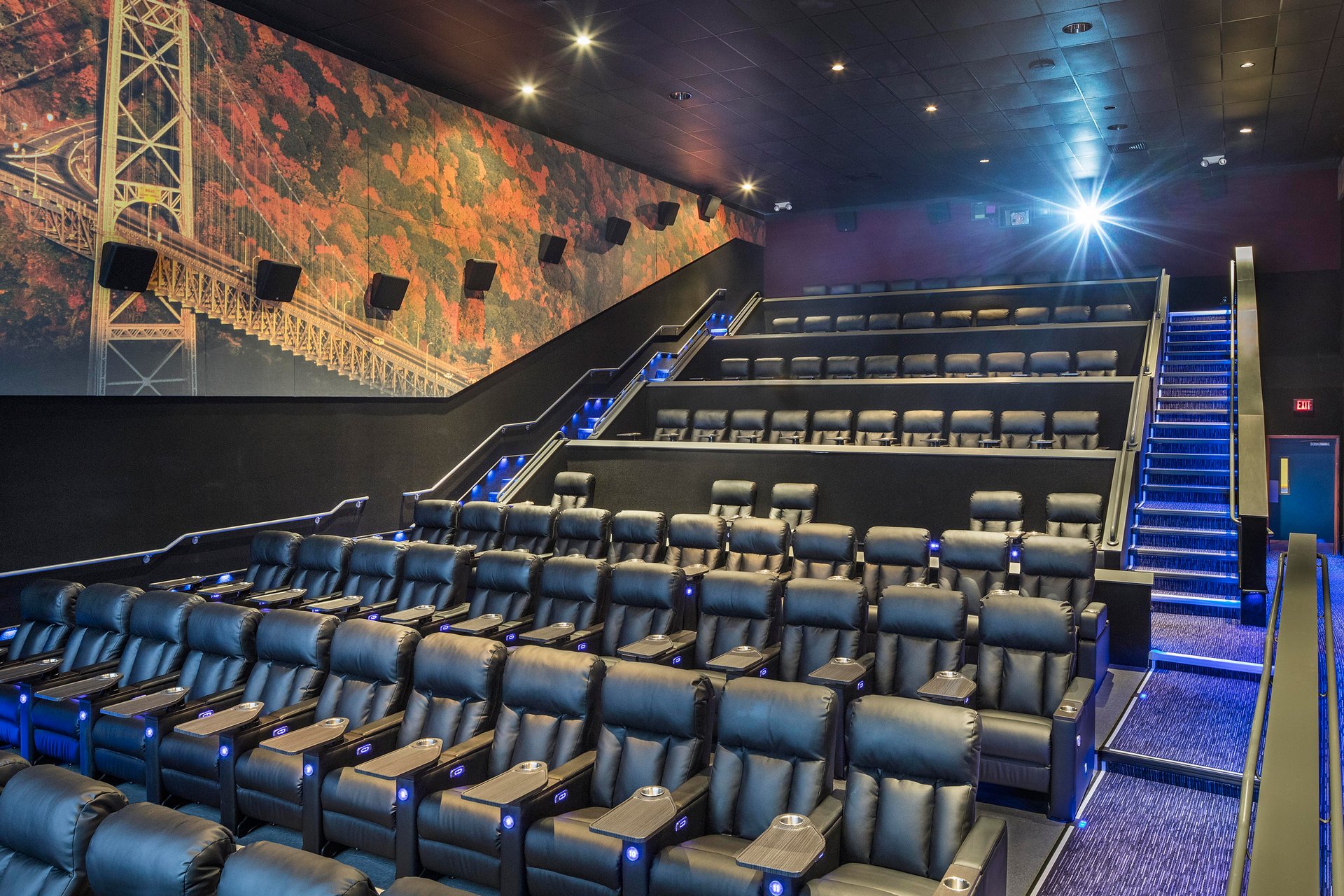 Jobs, Careers & Employment Opportunities - Showcase Cinemas - US